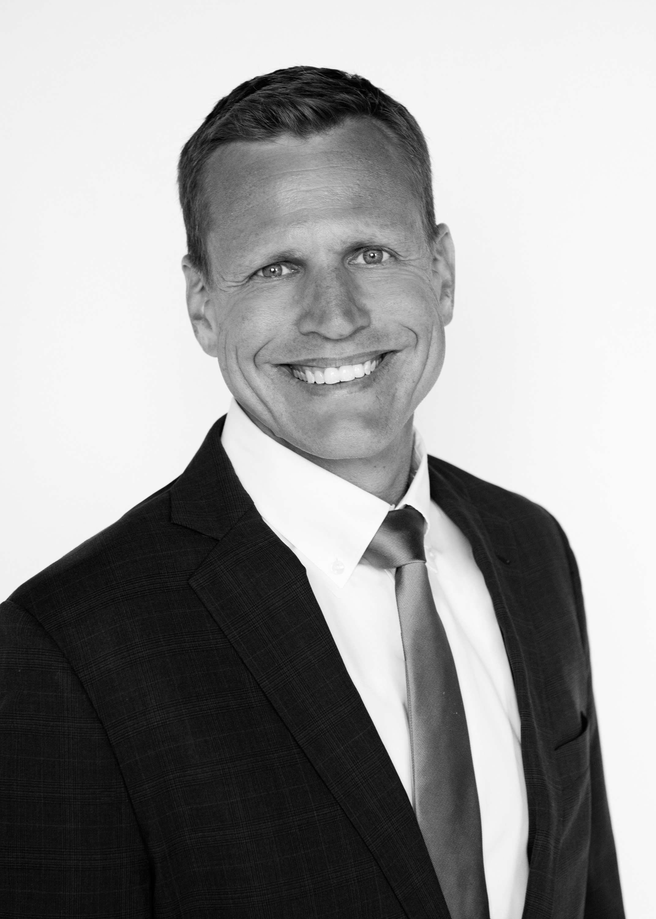 Robert D. Bower, CFA, CAIA | The Invictus Collective